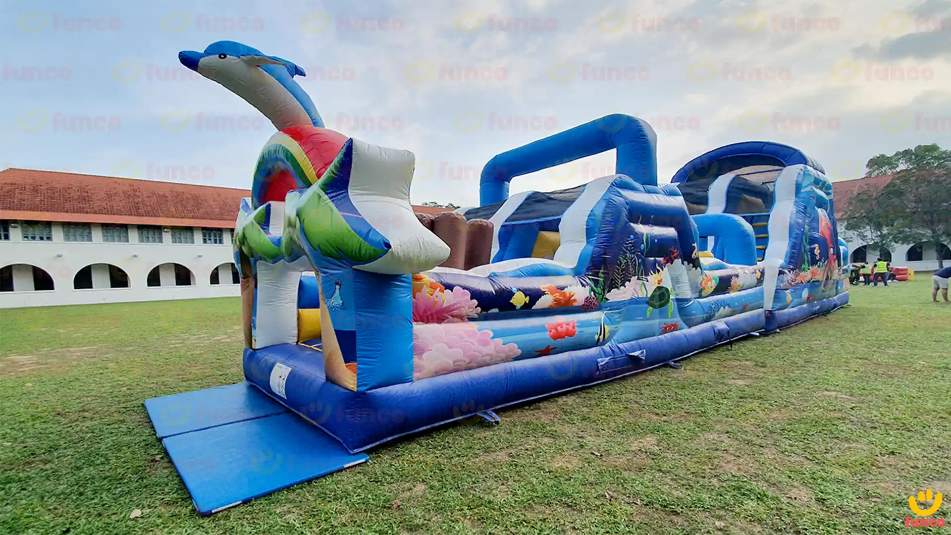 Best Table and Chair Rental in Singapore [2025] | FunCo